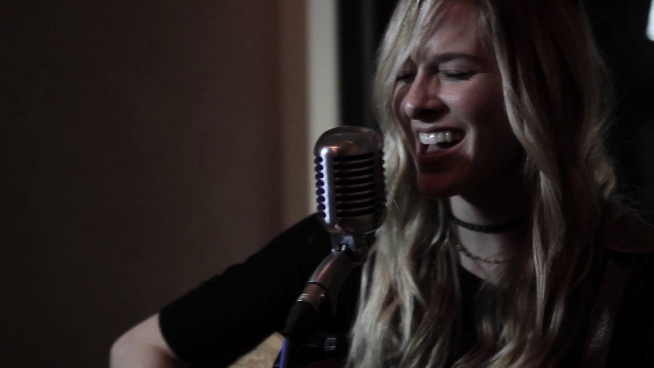 Indiana Girl | Kayla Noel Original | Live Acoustic Version - YouTube