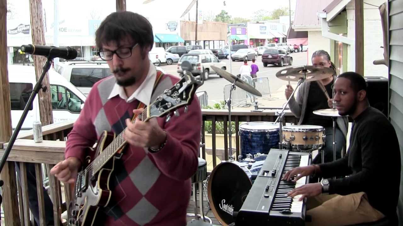 Chris Hartfield: "Always Be Crazy" - YouTube