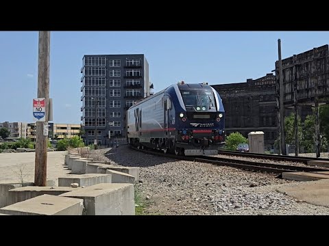 IDTX 4601 leads AMTK 335 into Milwaukee, WI on the Canadian Pacific C&M ...