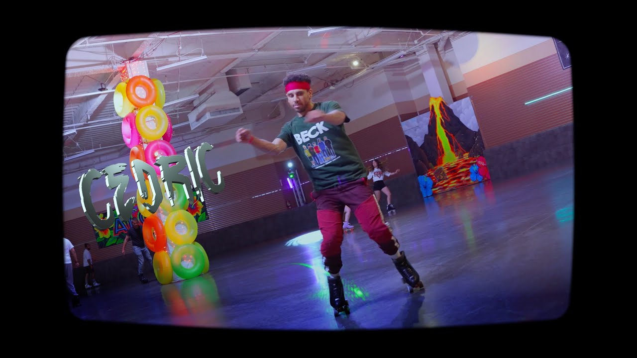 Taking it back to the Old School at t Aloha Roller Rink - YouTube