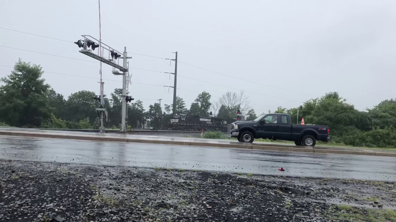 NS K94 Rock train from Casanova Amtrak 16 at Powell Manassas VA - YouTube