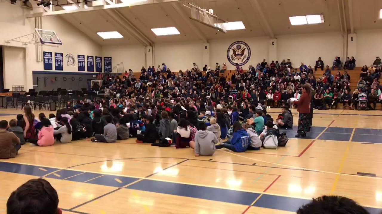 Night “awards” at Sunnyvale Middle School (Good work Spartans!) - YouTube