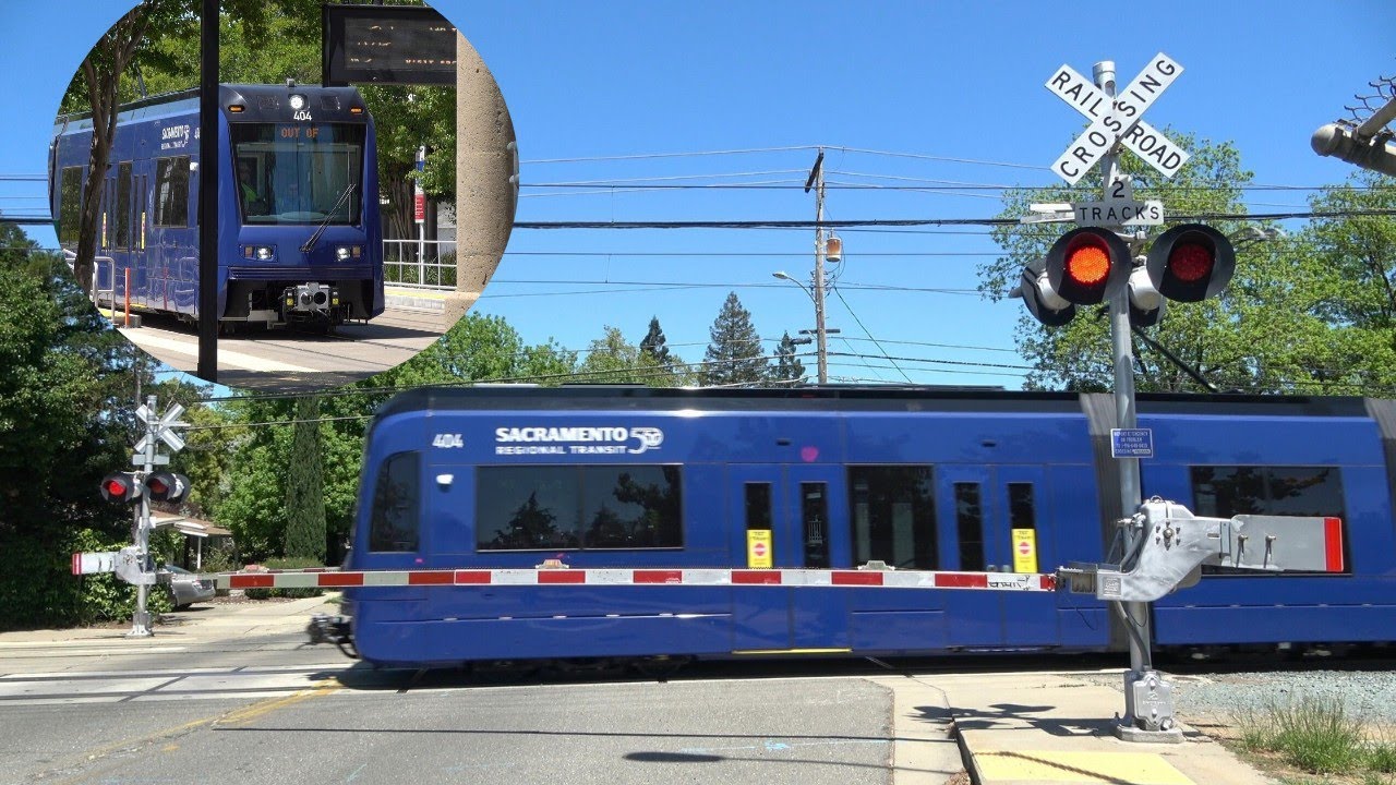 Sacramento Light Rail Siemens S700 Test Train & Light Rails- 48th St ...
