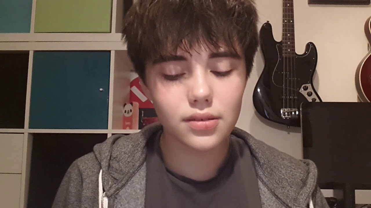 Little pieces - Declan McKenna | Michael McCann (pre-T) - YouTube