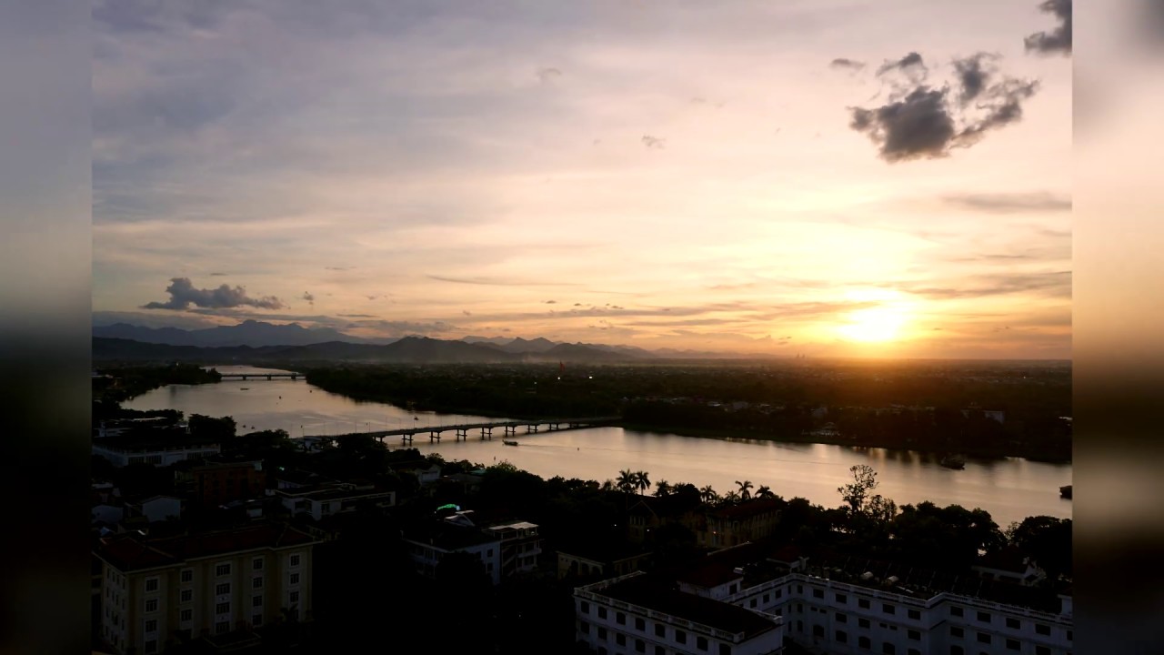 Timelapse - A sight of Hue - YouTube