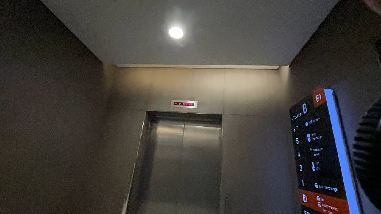 (Retake 1) Fujitec Lift at Blk 441 Clementi Avenue 3 (The Clementi Mall ...