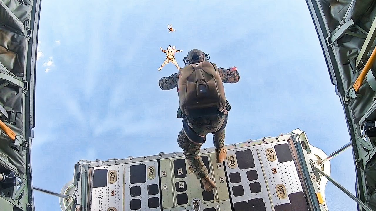 US Marines Parachute Jump Training - YouTube