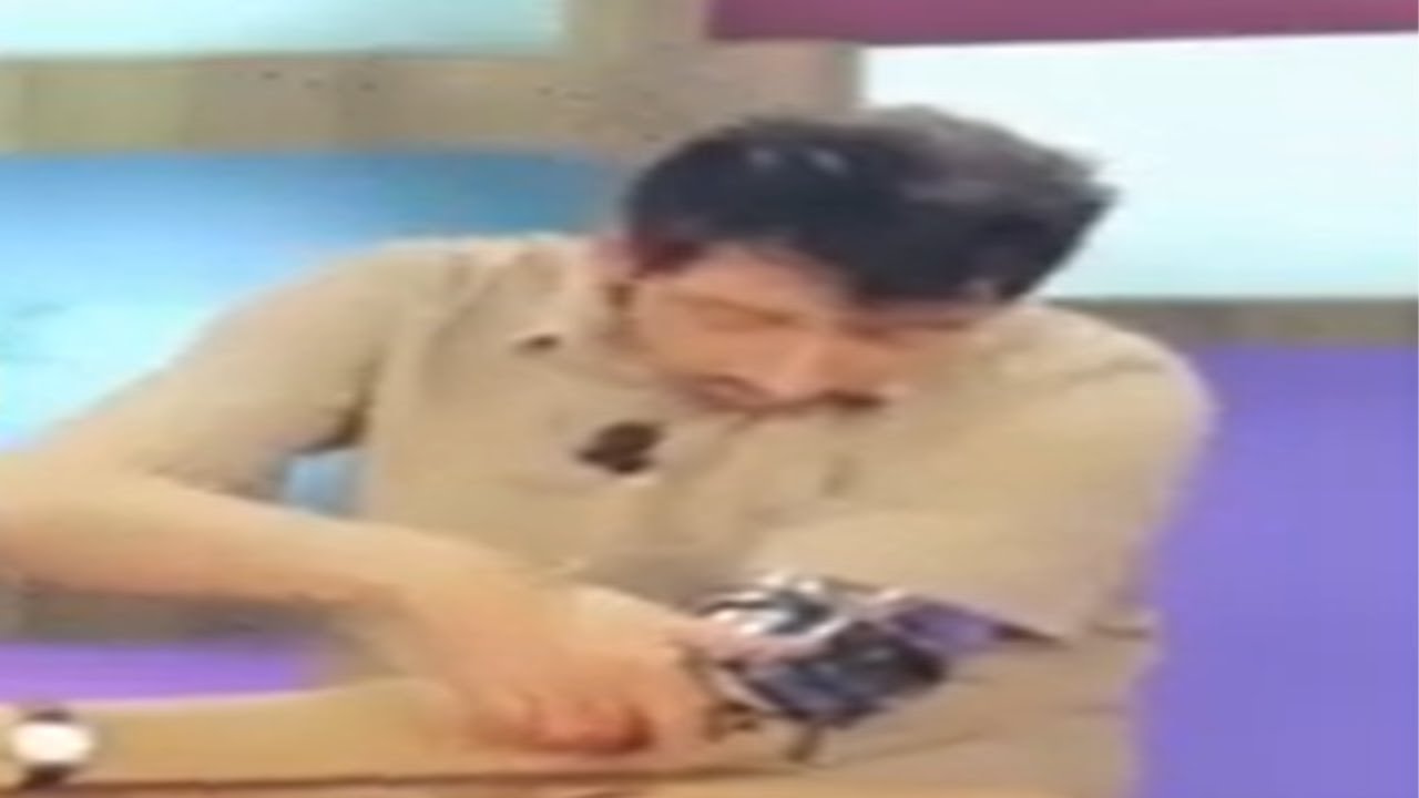 Bro clicked the wrong button to demonstrate 😂 - YouTube