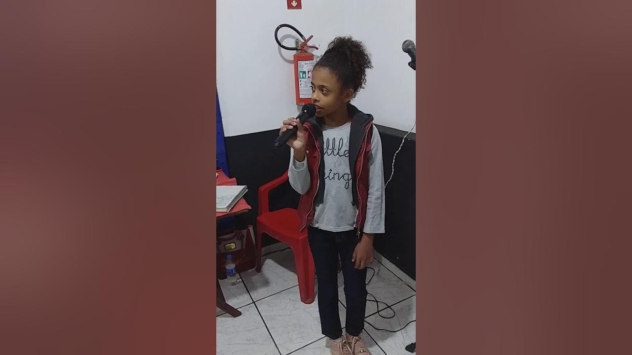 Gih Ribeiro cantando Dilsinho - YouTube