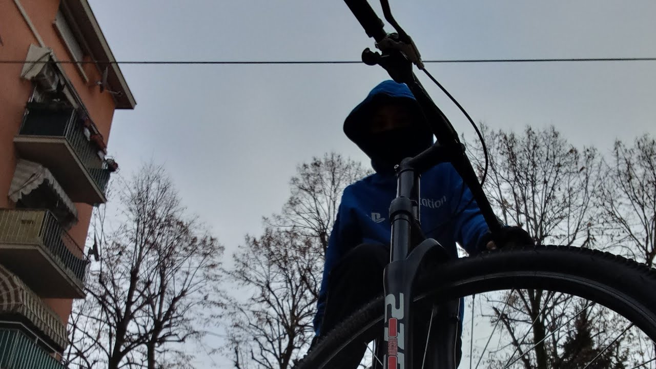 come impennare - YouTube