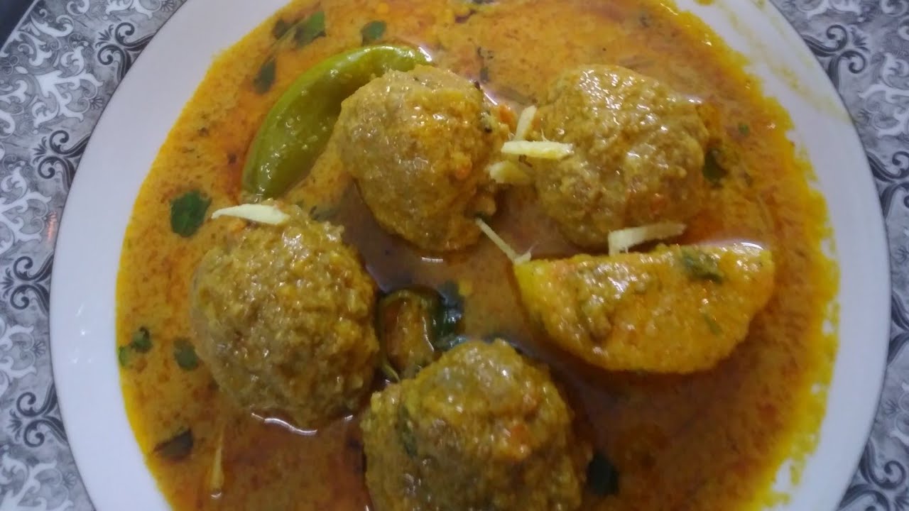 How to cook kofta curry /meat balls with gravey/koftey kese bantey hay ...