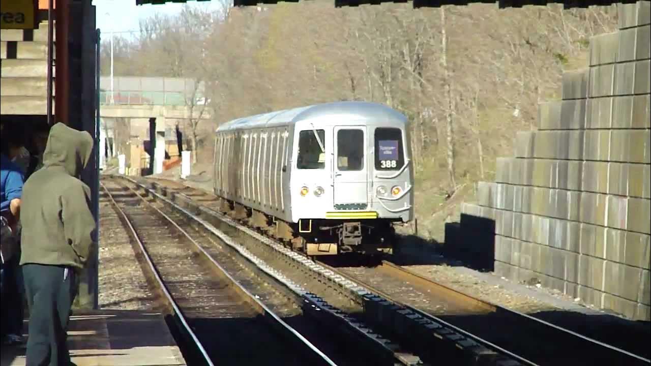 MTA SIR: St. Louis R44 Staten Island Railway at New Dorp Station - YouTube