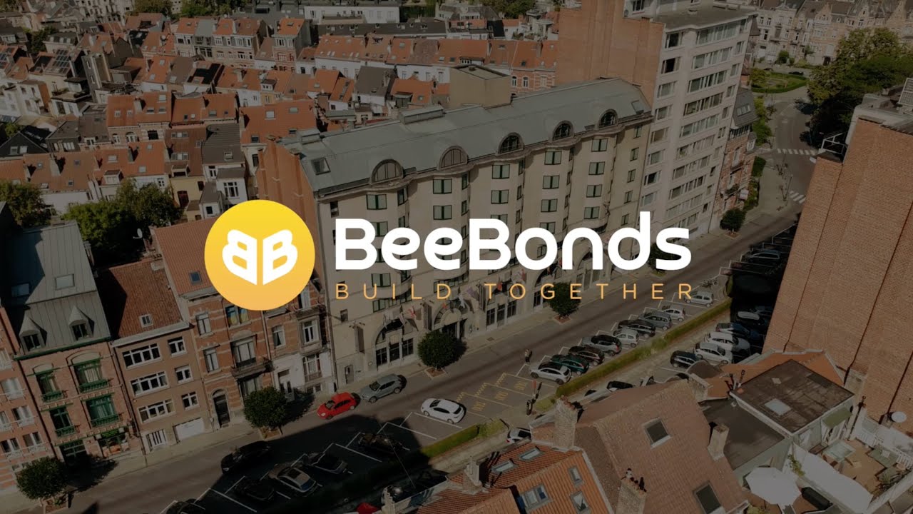 Inauguration des ruches BeeBonds 2023 / Inhuldiging van de BeeBonds bijenkorven voor 2023 - YouTube