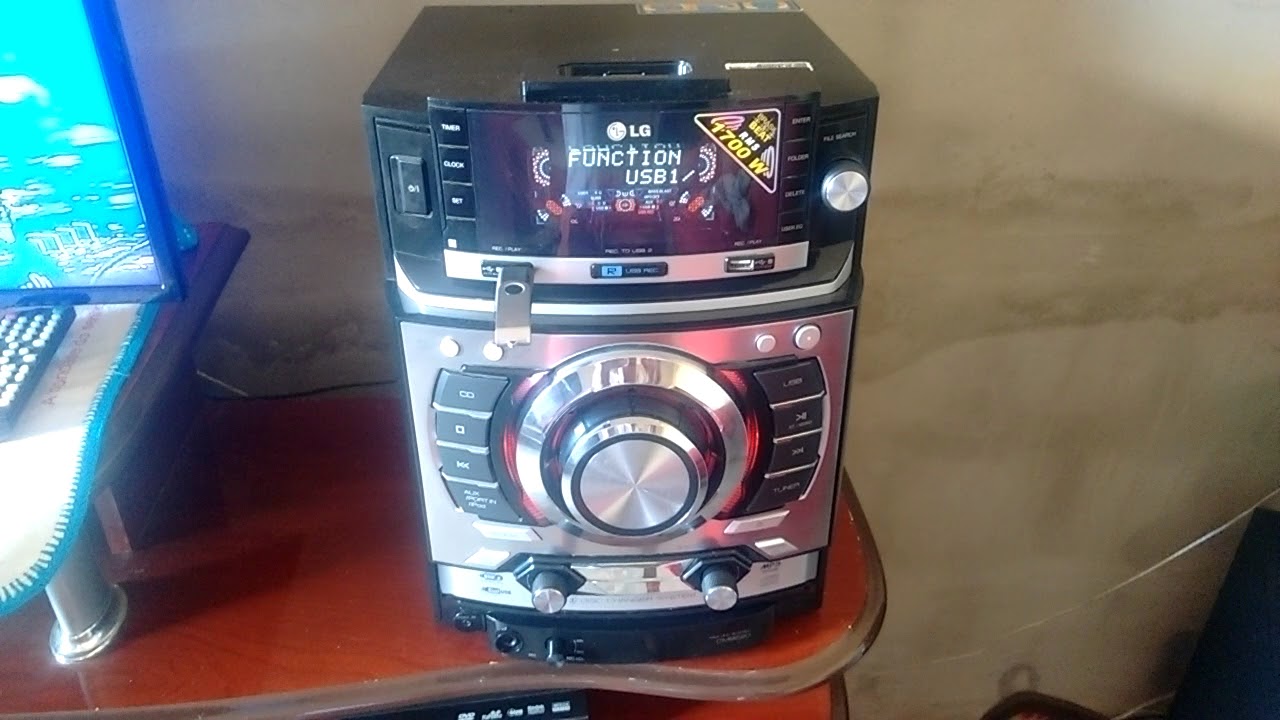 Som LG cm 9520 - YouTube