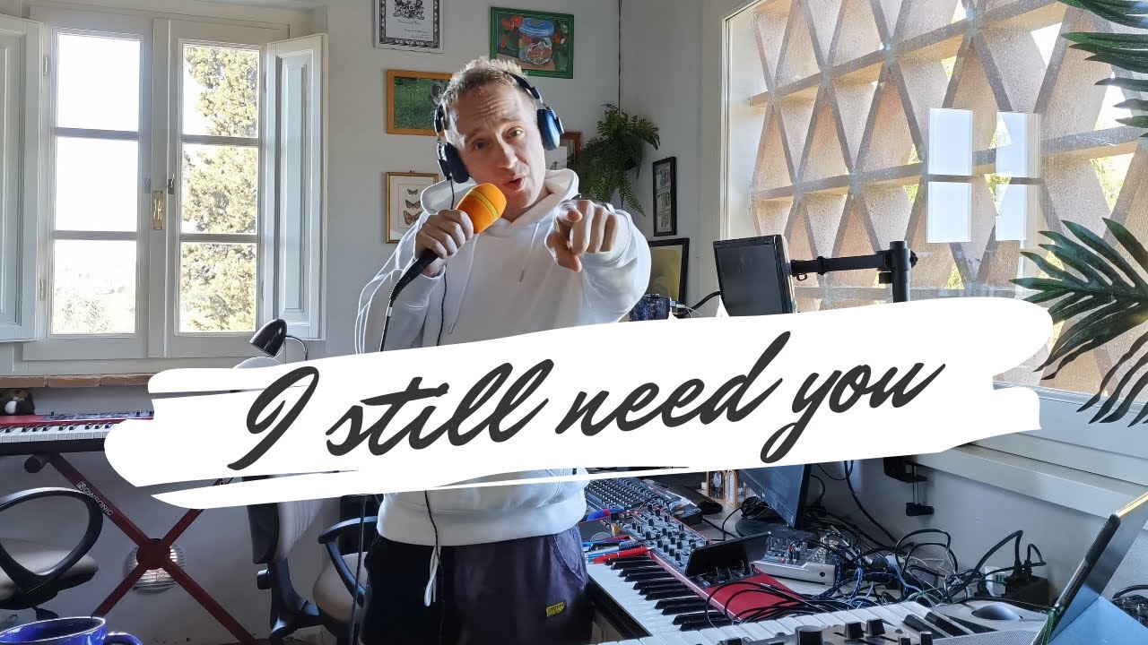 Live looping with GEM WK2, Roland VT-4, EyDy virtual loop station for ...