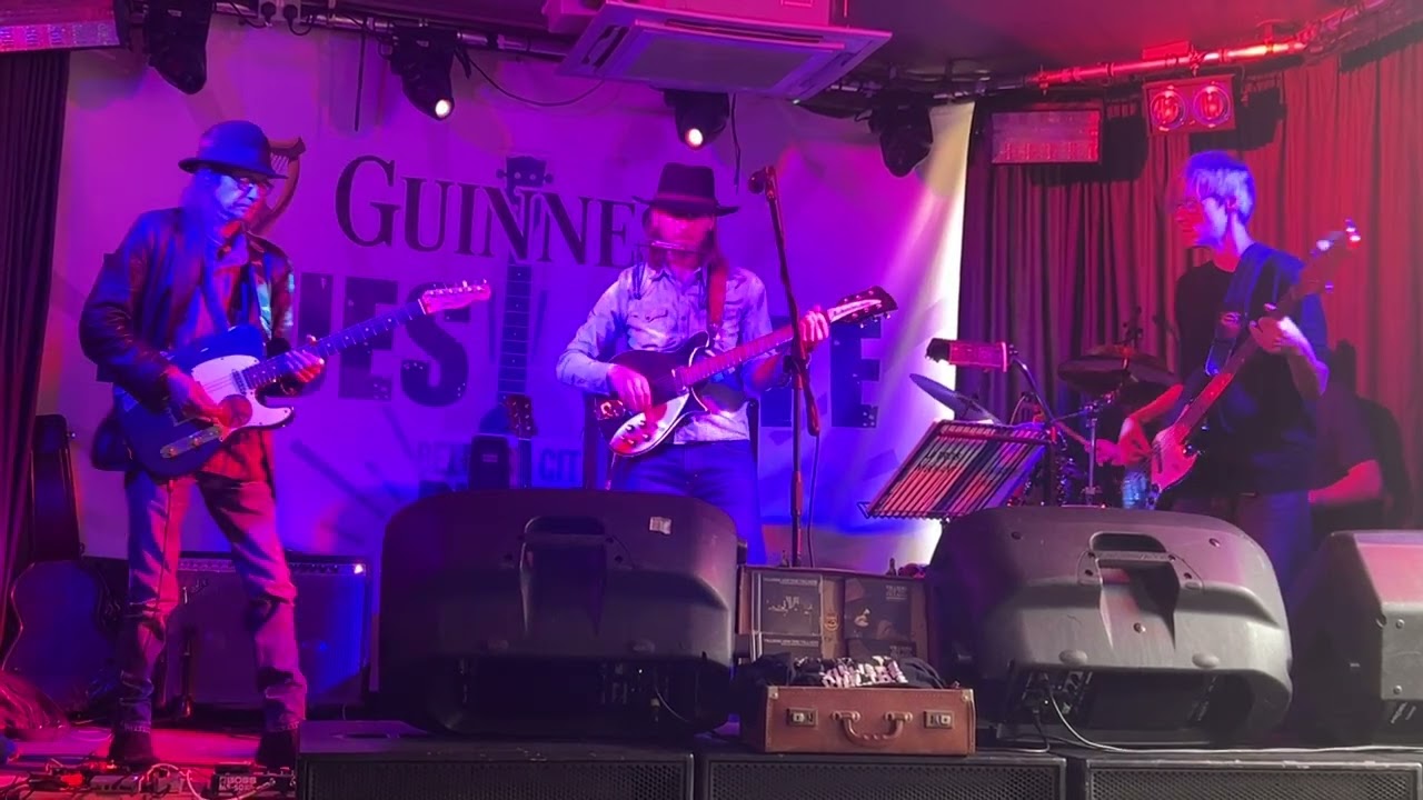 Tony Villiers and The Villains ....Deputy Sherrif's Bible Group - YouTube