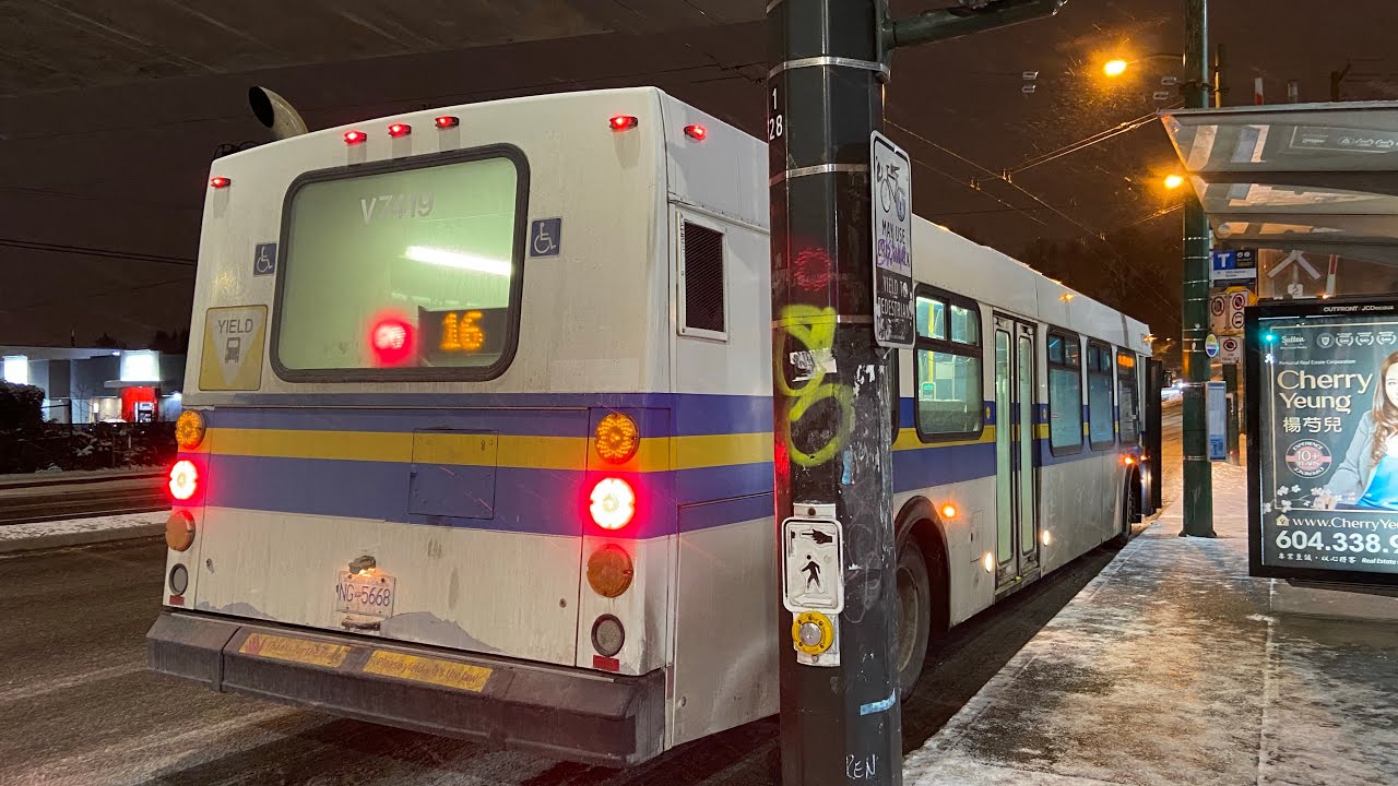 Vancouver Translink 2000 New Flyer D40LF V7419 on 16 29th Avenue ...