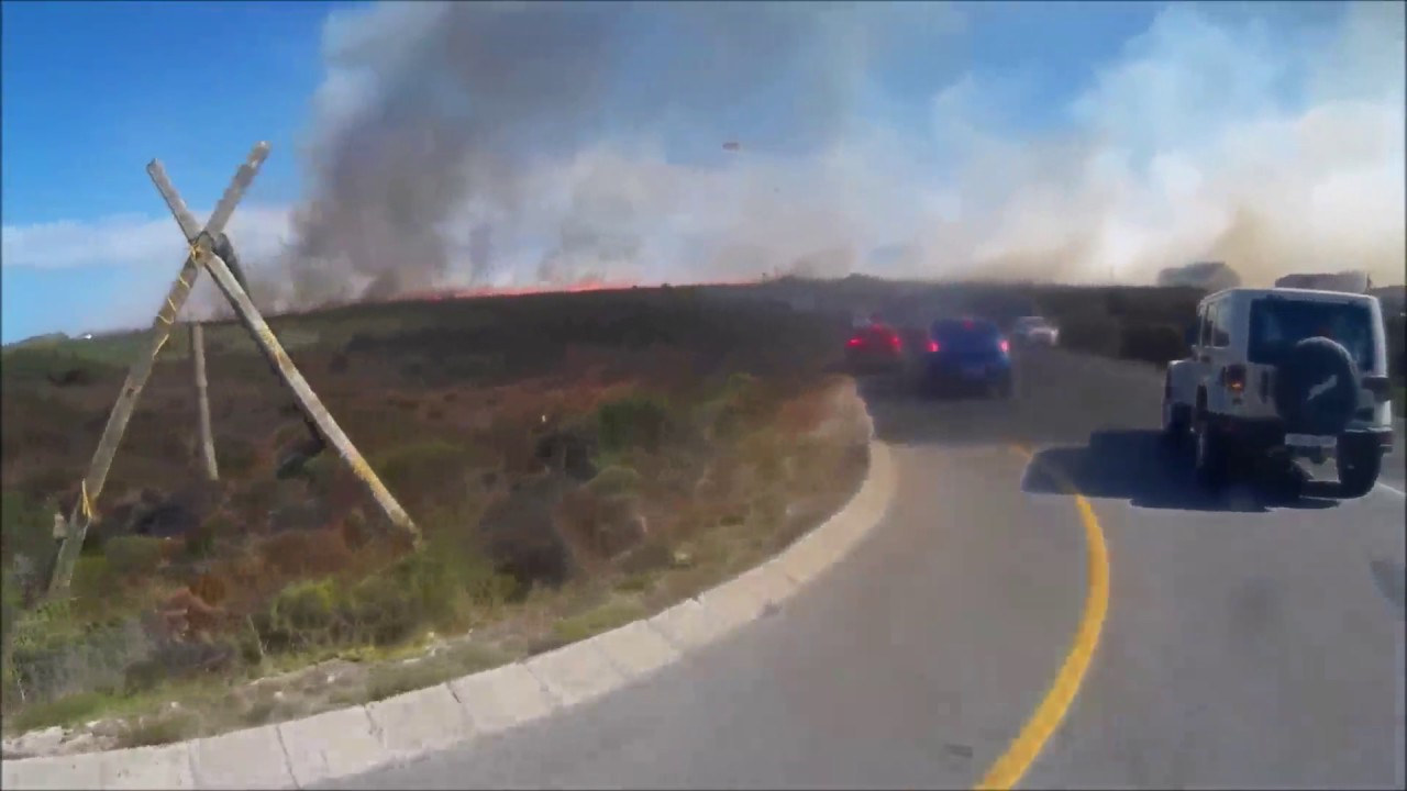 Fire at Pringle Bay - YouTube