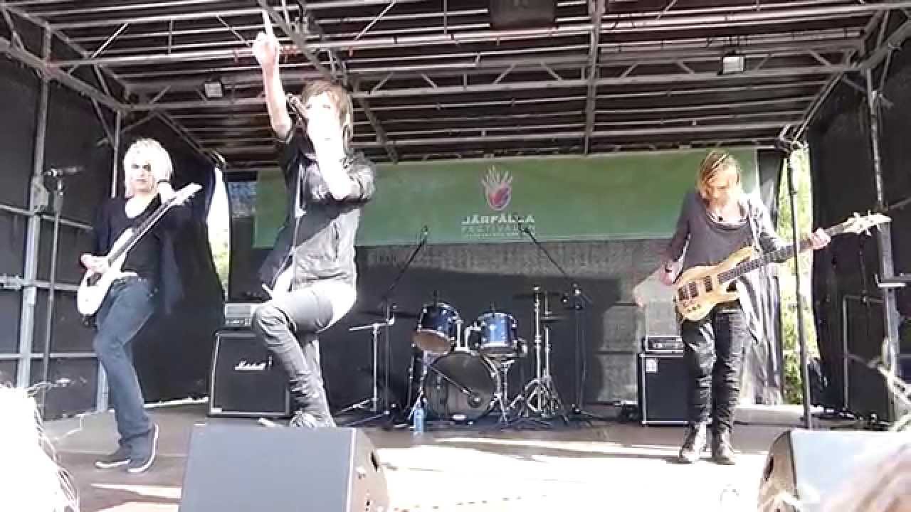 YOHIO-Revolution LIVE HD.Järfälla festivalen Jakobsbergs centrum 2014 ...
