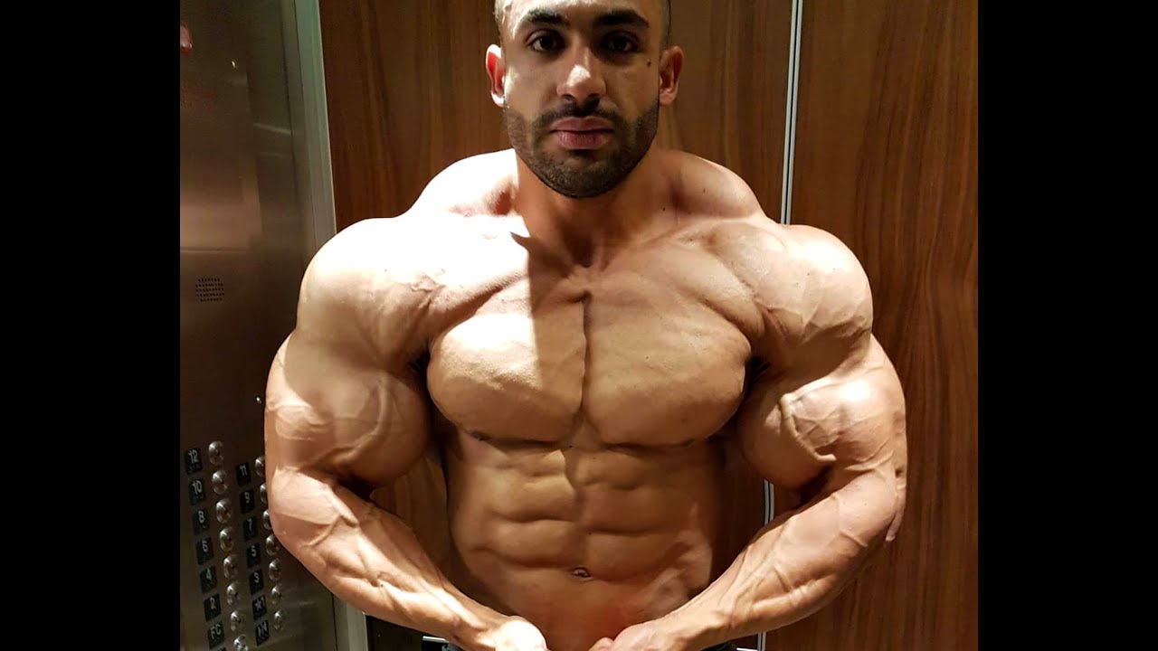 Chemsou Elbey Showing His Amazing Body + Huge Traps! - YouTube