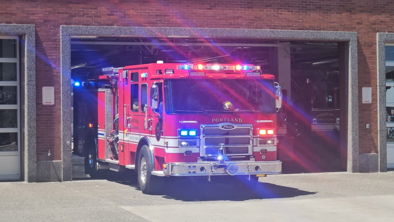 Portland Fire Engine 1 Responding W/ U.S. Coast Guard & Portland Police ...