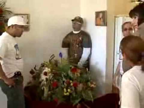 Discreción - "El Muerto Para'o" en los medios de Puerto Rico - YouTube