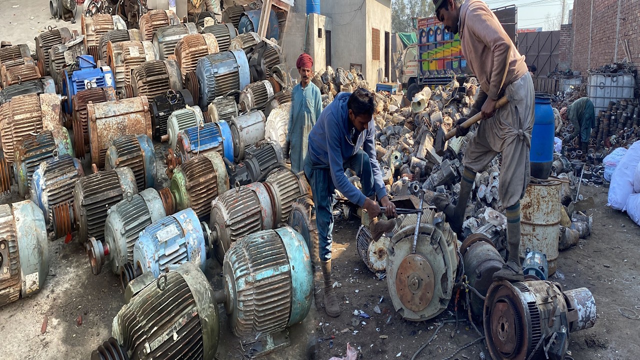 Amazing Huge Scale: Recycling Process of Electric Motor. Copper ...