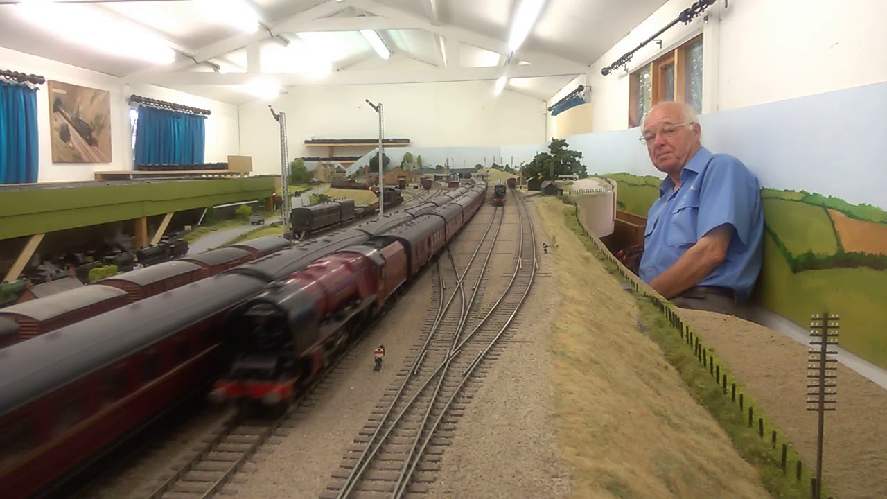 Little Bytham visiting trains - YouTube