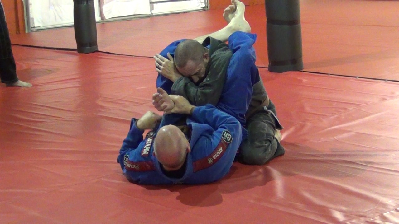 Open Guard BJJ "Americana" from high guard by BJJ Black Belt Wayne ...