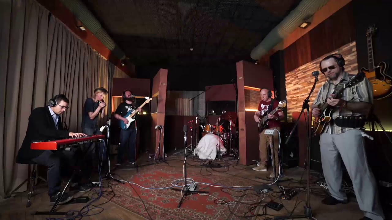 Atomic Jam Band Live - YouTube