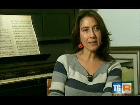 Canta Radio Bari - M° Vito Vittorio Crocitto - YouTube