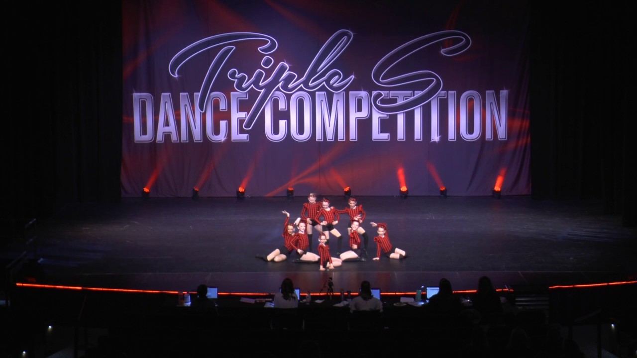 Wildfire - Petite Jazz Small Group - Showcase Dance Studio 2019 - YouTube