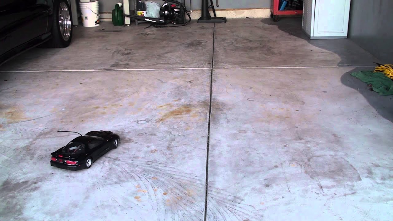 HPI Sprint 2 Sport with drift tires and Trans Am WS6 Body - YouTube