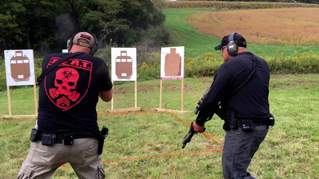 Z.E.R.T. 2-man strong wall room entry - CQB - YouTube