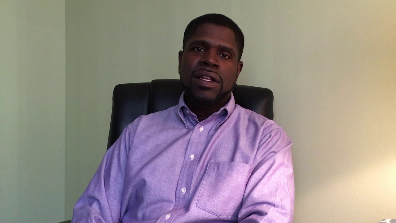 Educator Durrell / Living Foods Institute Brenda Cobb - YouTube