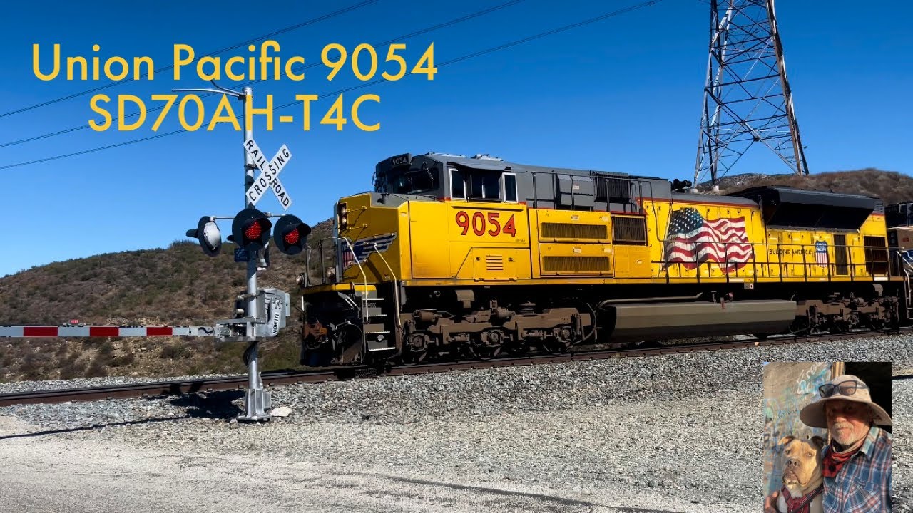 SD70AH-T4C Union Pacific 9054 Leads Heavy Manifest SB Down Palmdale ...