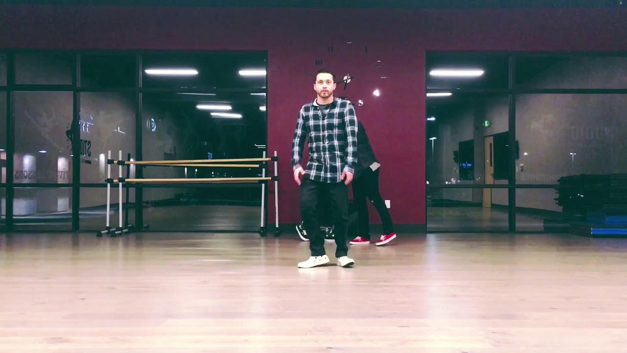 Snoh Aalegra - Out Of Your Way (Alon Crooks Dance) - YouTube