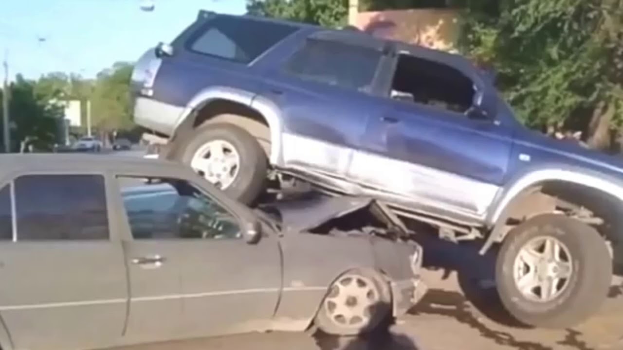 2018Accident_Videos_-_Accident_Videos_Extreme_car_crashes_-_crash_in_a ...