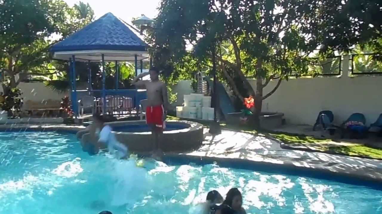 Harlem Shake [Pool Edition] - YouTube