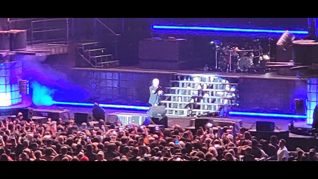 Slipknot Surfacing Live @ Irvine CA 2022 - YouTube