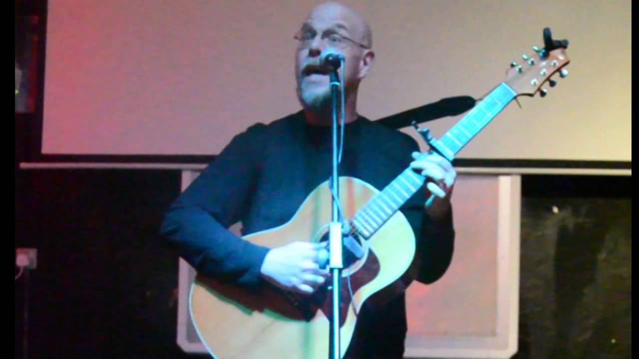 Simon Cousins - When I'm In My Baby's Arms (She's The One) - Live - YouTube