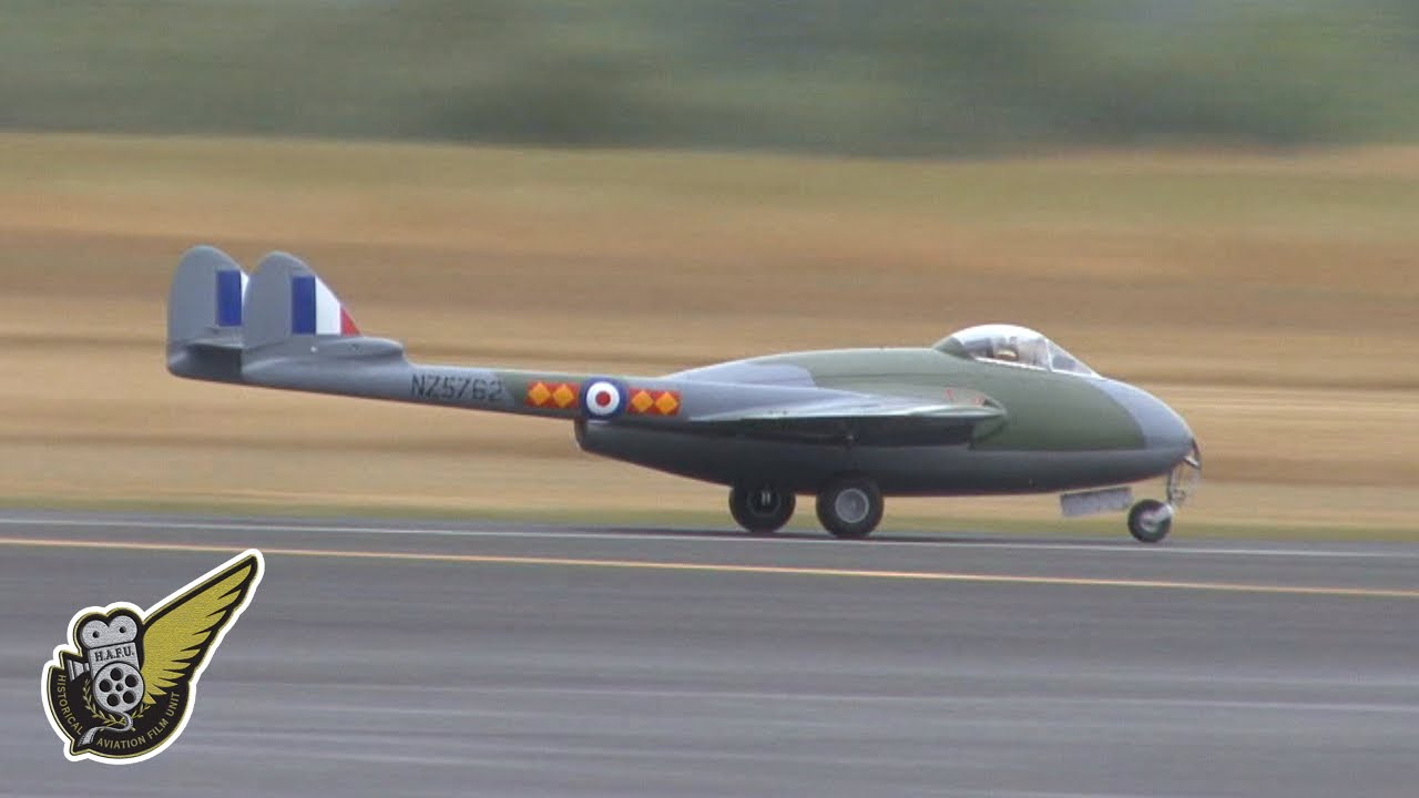 DH.100 Vampire RC at Wings Over Wairarapa 2011 - YouTube