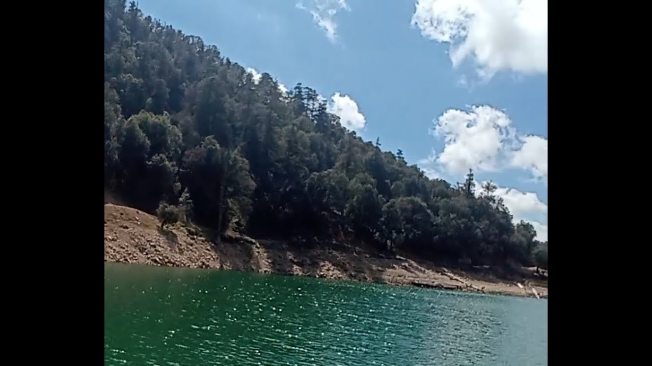 P7306 between Ajdir and Khenifra, Morocco الطريق الإقليمية 7306 الرابطة ...