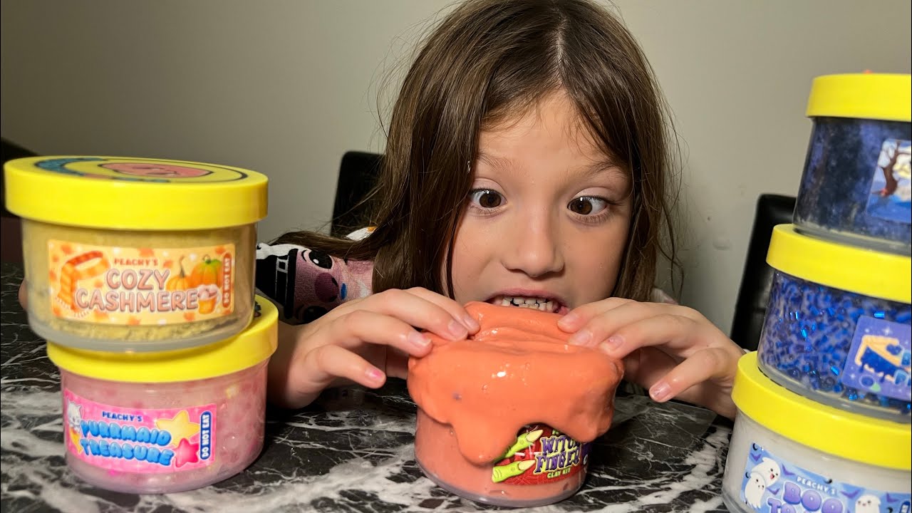 PEACHYBABYY SLIME PLAYTIME!!! - YouTube