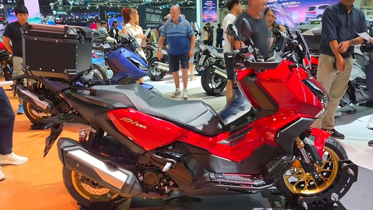 HONDA ADV 350 CANYON RED ACTUAL UNITS WALKAROUND - YouTube