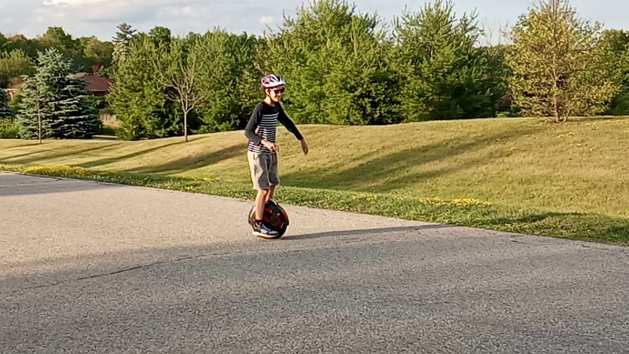 Electric unicycle single leg stand - YouTube