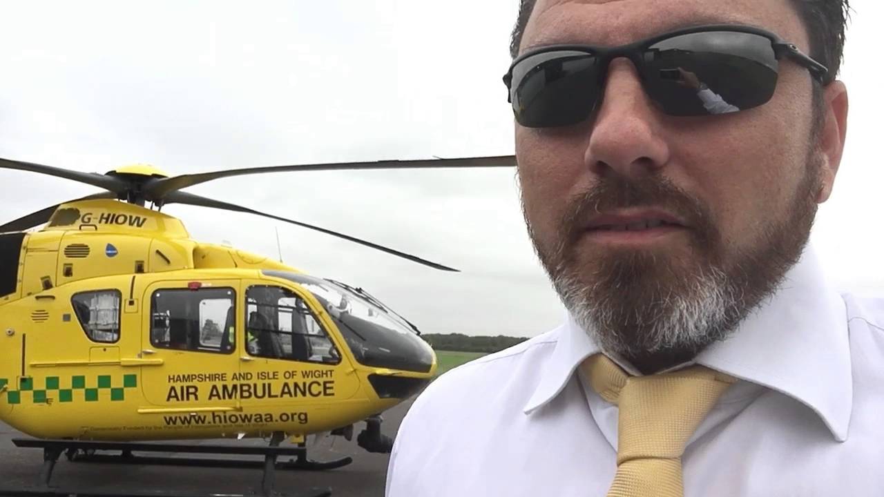 NEW FERRARI FF & THE AIR AMBULANCE - YouTube