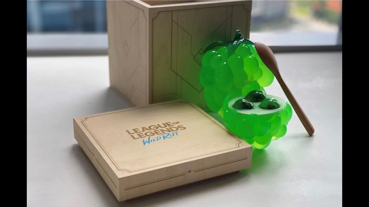 League of Legends Wild Rift Honeyfruit Activation - YouTube