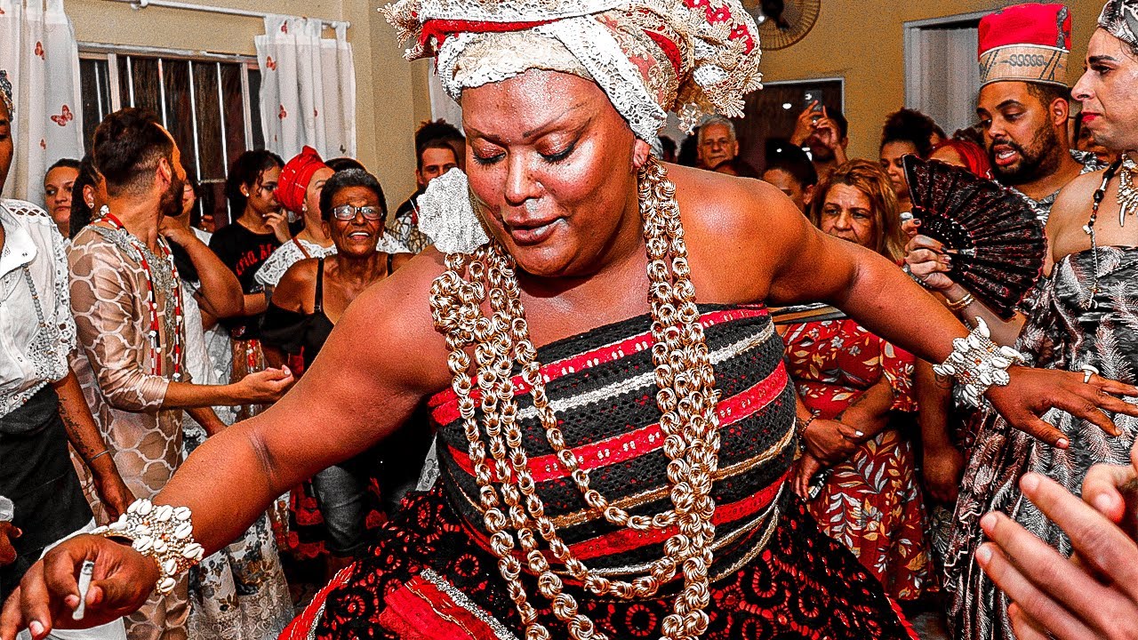 Povo da terra de ganga - Dona Maria Mulambo - YouTube