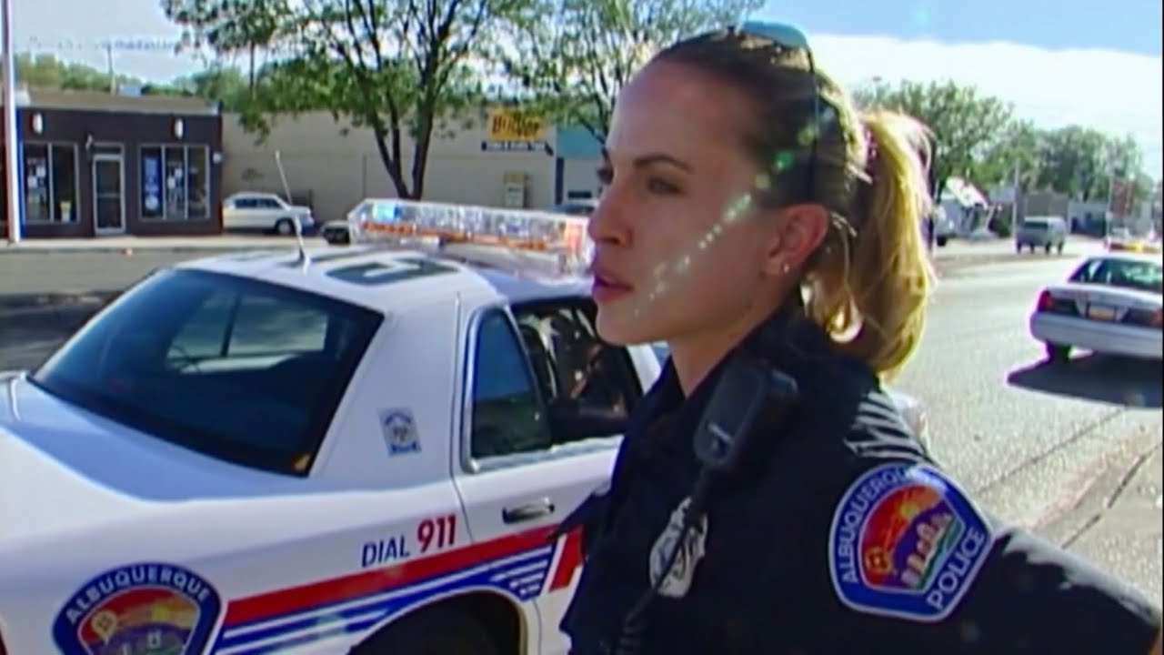 Cops Tv show Albuquerque New Mexico. Man steals money from woman. (2003 ...